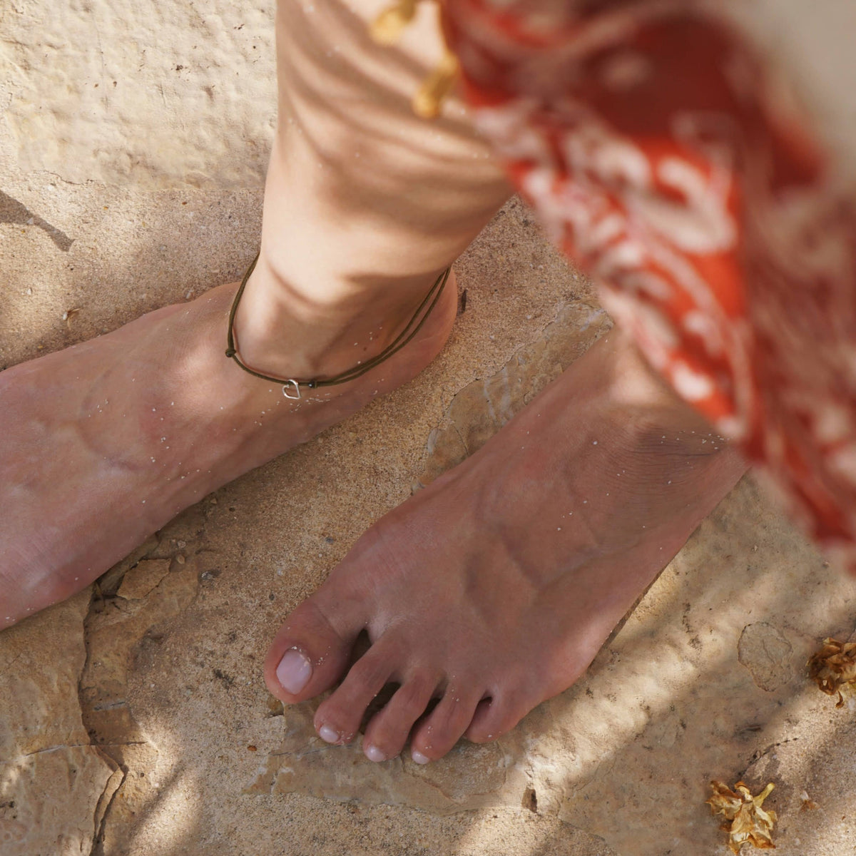 Switch Thread Anklet – Aina Barcelona